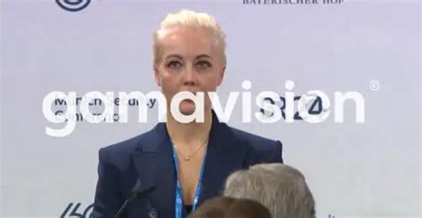 Esposa de Alexei Navalny llama a luchar contra régimen de Vladímir Putin