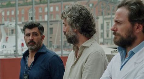 Mare Fuori Chi Lattore Vincenzo Ferrera Che Fa Beppe Romano Et