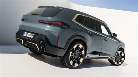 The New Bmw Xm Is Extremely Ugly And Surprisingly Heavy Thrivemyway