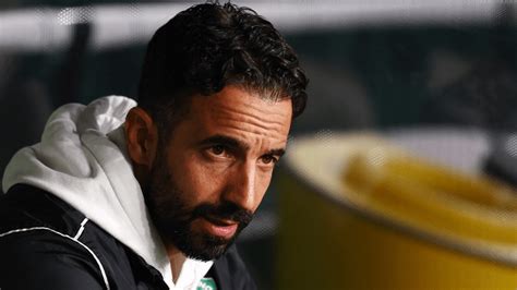 Da tarja contra Rúben Amorim à maioria de aplausos como Alvalade