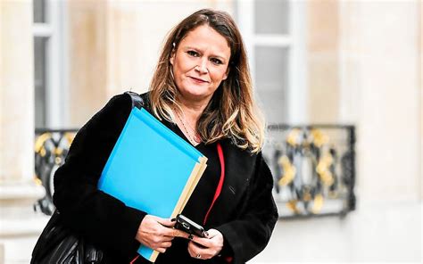 Des cours de cuisine à lécole La ministre Olivia Grégoire y est