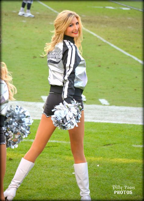 2016 Oakland Raiderette Elizabeth Football S Fabulous Fem Flickr