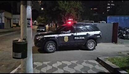 Vídeo Polícia faz buscas em três endereços suspeitos envolvidos no