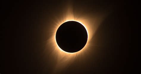 Pro Photographers Best Last Minute Tips For Shooting The Eclipse