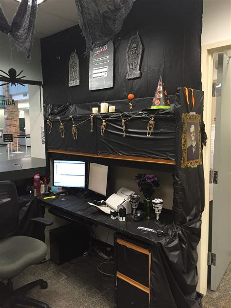 Halloween Desk Decorating Contest