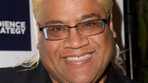 El miembro del Salón de la Fama de la WWE Rikishi habla sobre sus hijos