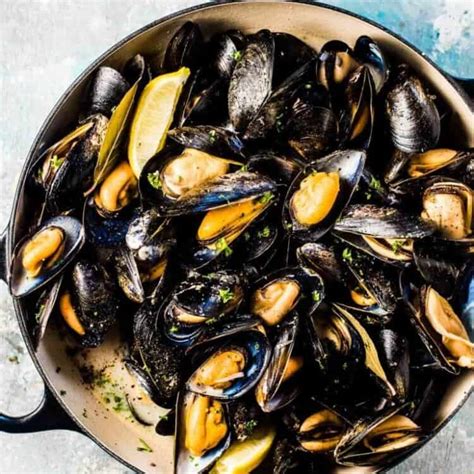 How To Cook Mussels Mussels In White Wine Recipe The Endless Meal