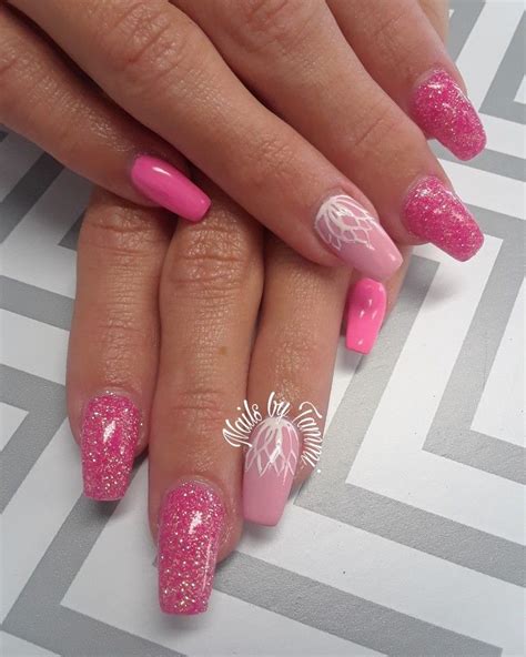 Sculpted Acrylic With Free Hand Nail Art Unique Nails Nails On Fleek
