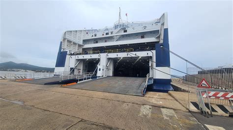 Fähre von Olbia Grimaldi Mobi otto uvm nach Genova Livorno Corsica