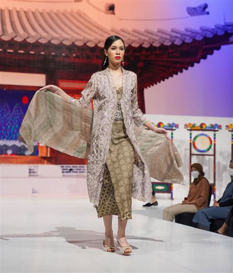 Hanbok Batik Fashion Show 2021 ONE EVENT