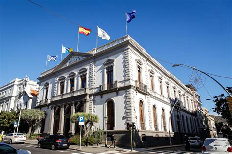 Santa Cruz de Tenerife sacará más de 125 plazas de empleo público la