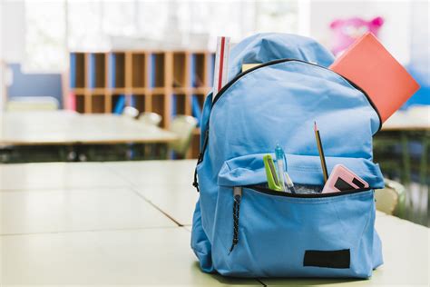 Procon orienta pais e responsáveis sobre quais materiais as escolas não