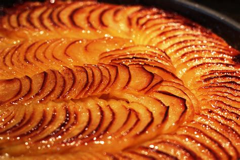 Tarte fine aux pommes caramélisées Ma première tarte aux pommes 1972