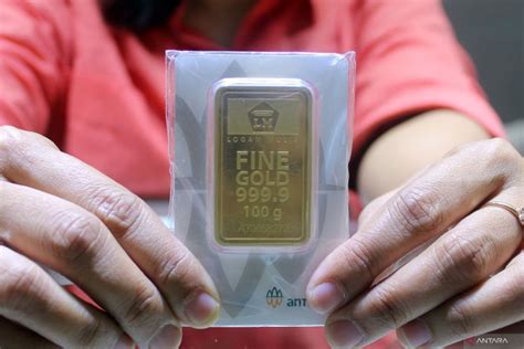 Harga Emas Antam Hari Ini Naik Rp7 000 Jadi Rp1 1 Juta Per Gram