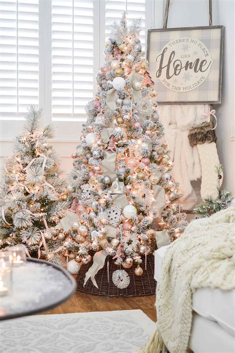Những ý tưởng christmas tree decorations in silver để tô điểm cây thông