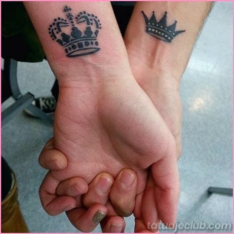Tatuajes en la muñeca para parejas Tatuajeclub