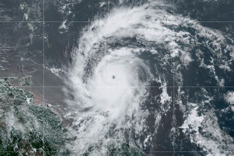 Huracán Beryl Trayectoria EN VIVO hoy 1 de julio de 2024