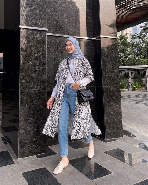9 Style Hijab Dengan Long Outer Modis Gak Harus Ribet
