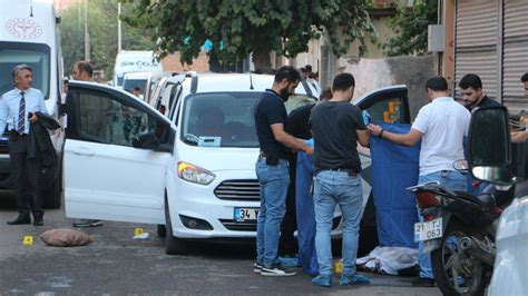 Diyarbakırda husumetli aileler arasında silahlı kavga 3 ölü 1 yaralı