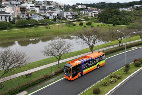 Prefeitura de Curitiba inicia compra de ônibus elétricos em junho