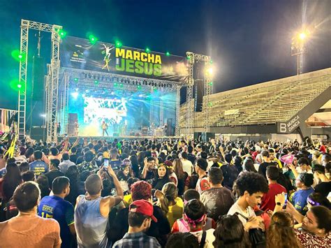 Marcha para Jesus 2023 reúne meio milhão de pessoas em Manaus