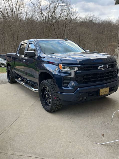 Chevrolet Silverado Wheel Offset Aggressive Outside