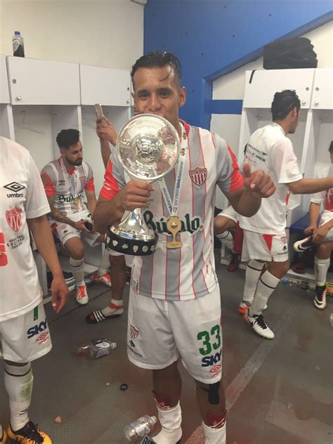 Raúl Brindis on Twitter El futbolista Mario de Luna delunamario