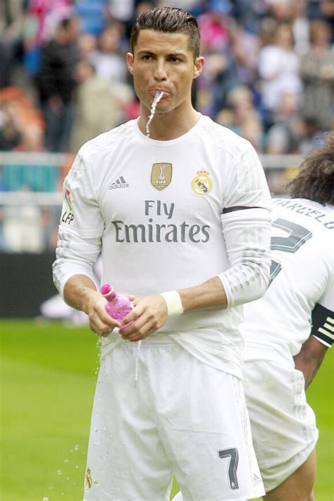 Photo Cristiano Ronaldo Lors De La Rencontre Entre Le Real Madrid Et