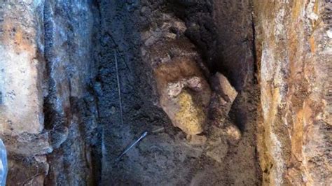 La Jornada Maya Nacional Sputnik Hallan Escultura Maya De La
