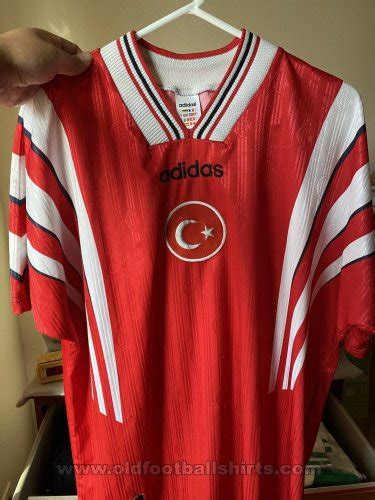 Turkey Home Football Shirt 1996 1997