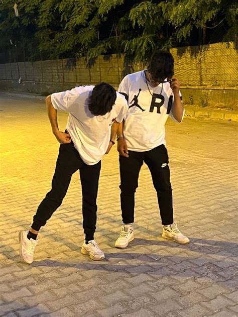 Karde Kuzen Erkek Arkada Lar Ahbaplar Kaykayc K Z