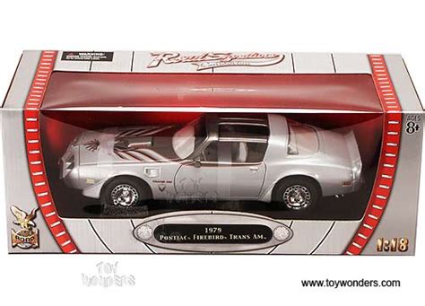 1979 Pontiac Firebird Trans Am 10th Anniversary 92378SV 1 18 Scale