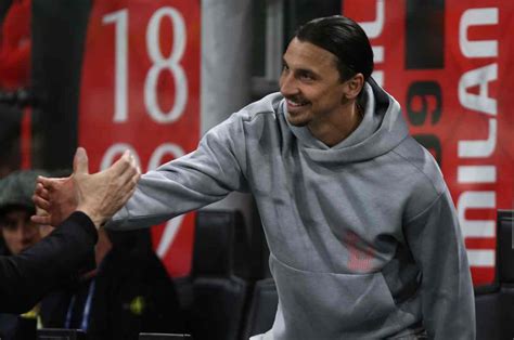 Zlatan Ibrahimovic torna al Milan ecco il ruolo C è già il via libera