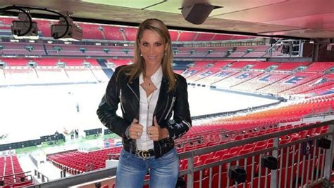 Fotos De In S Sainz Que Demuestran Por Qu Es La Reina Del Super Bowl