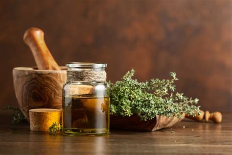 Aceite De Tomillo Propiedades Usos Y Beneficios