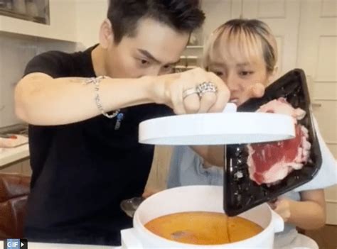 Miko Lan Trinh cùng Cậu Ba Kenji mặc áo lưới hôn nhau phản cảm trên