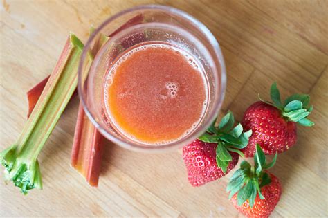 Rhabarbersaft Mit Erdbeere Wir Machen Saft