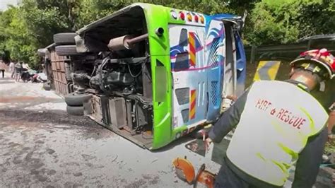 马来西亚旅游巴士翻车 中国游客2死10余伤 云顶高原 新唐人电视台