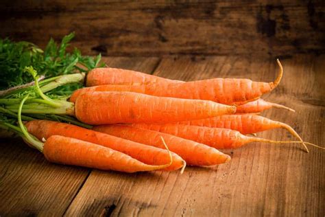 Zanahoria Propiedades y Beneficios 凌 Vitaminas y Minerales Cultivo