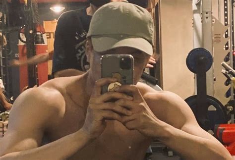 Kai Kim Jongin Exo Kai Exo Abs Kai