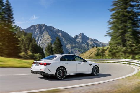 Performance Und Effizienz In Neuer Kombination Der Mercedes AMG E 53
