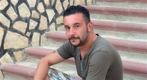 Una intera città sotto choc per Moreno stroncato da una malattia a 33 anni