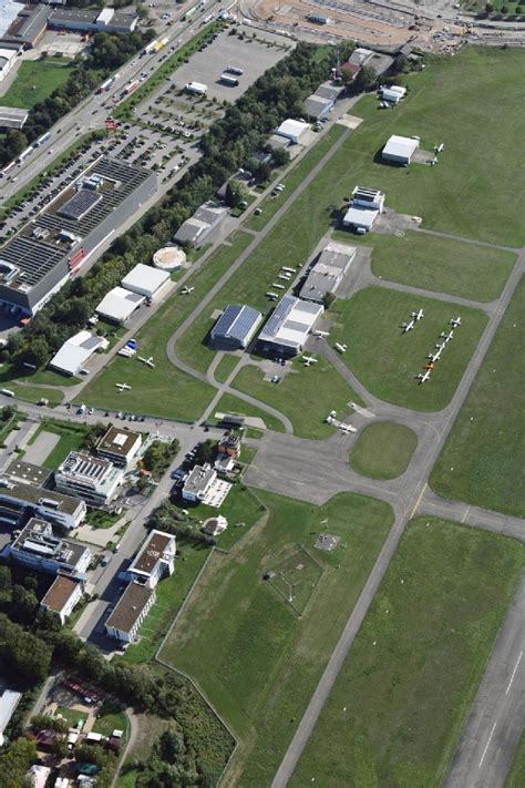Freiburg Im Breisgau Von Oben Flugplatz Und Verkehrslandplatz Edtf In