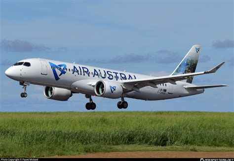 F OMER Air Austral Airbus A220 300 BD 500 1A11 Photo By Payet Mickael