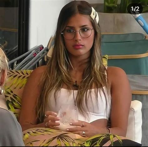 Juli Poggio Actriz Argentina Famosos Peinados