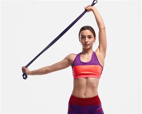 Ejercicios para tonificar tu cuerpo con la ayuda de bandas elásticas