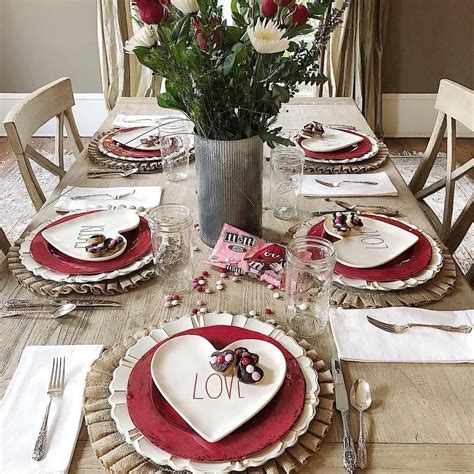 46 Beautiful And Romantic Valentine Dining Table Decoration Ideas