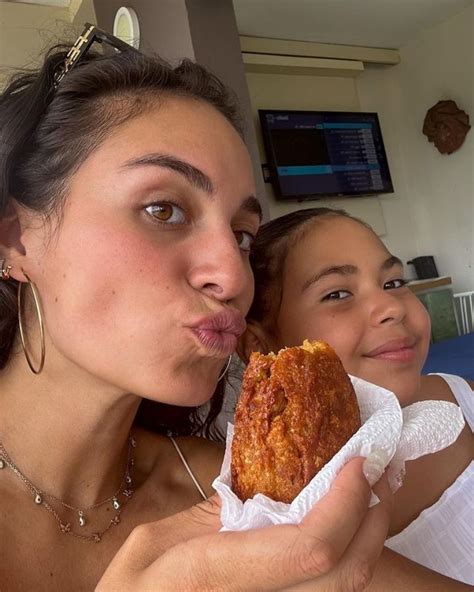 La hija de Chayanne demuestra cuál es el traje de baño perfecto para