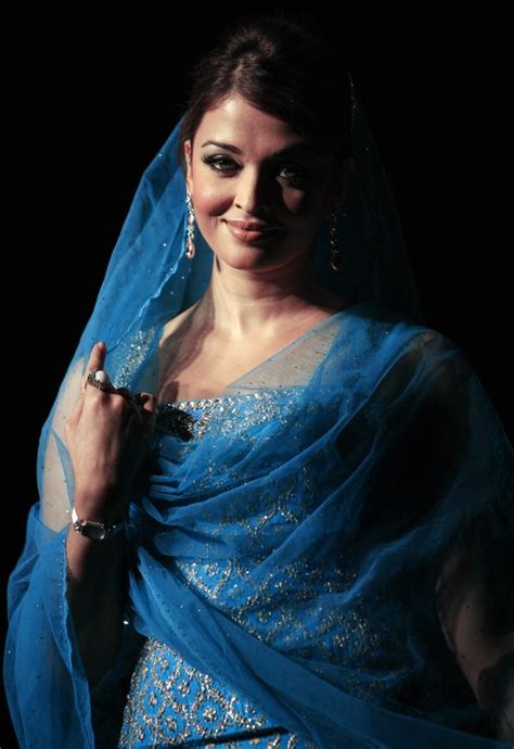 5 Gorgeous Looks Of Aishwarya Rai Bachchan DESIblitz