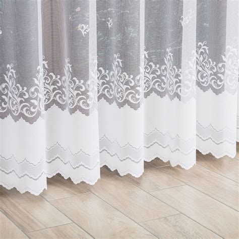 Firanka gotowa biała na taśmie ze wzorem u dołu 500x250 cm MAG 624